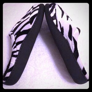 Memory Foam | Shoes | Zebra Print Slippers Memory Foam Luxury Slippers ...
